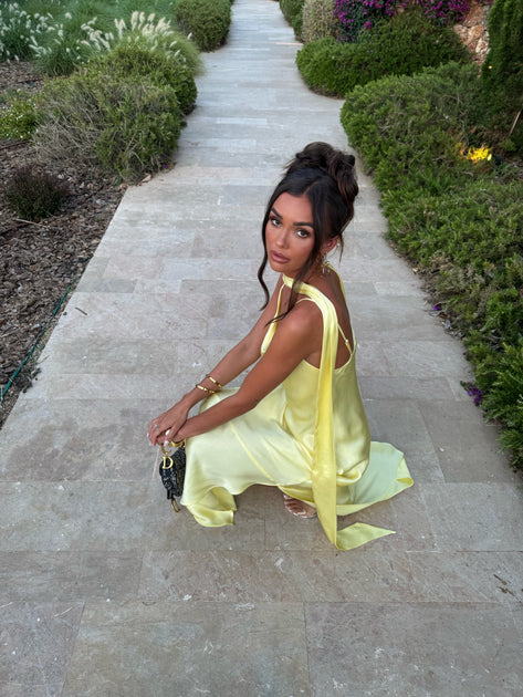 Relaxed Satin Prom Dresses 2026 | Modern, Comfortable Prom Styles ...